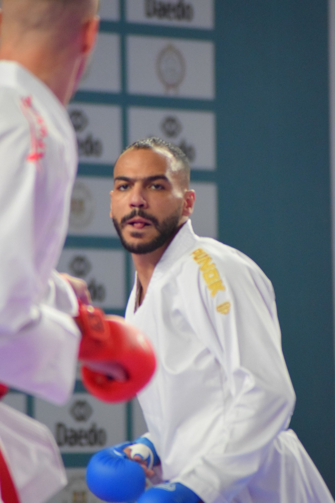 تأهل أربعة لاعبين لدور الثمانية في أول أيام بطولة العالم للكاراتيه - kasnews - كاس نيوز